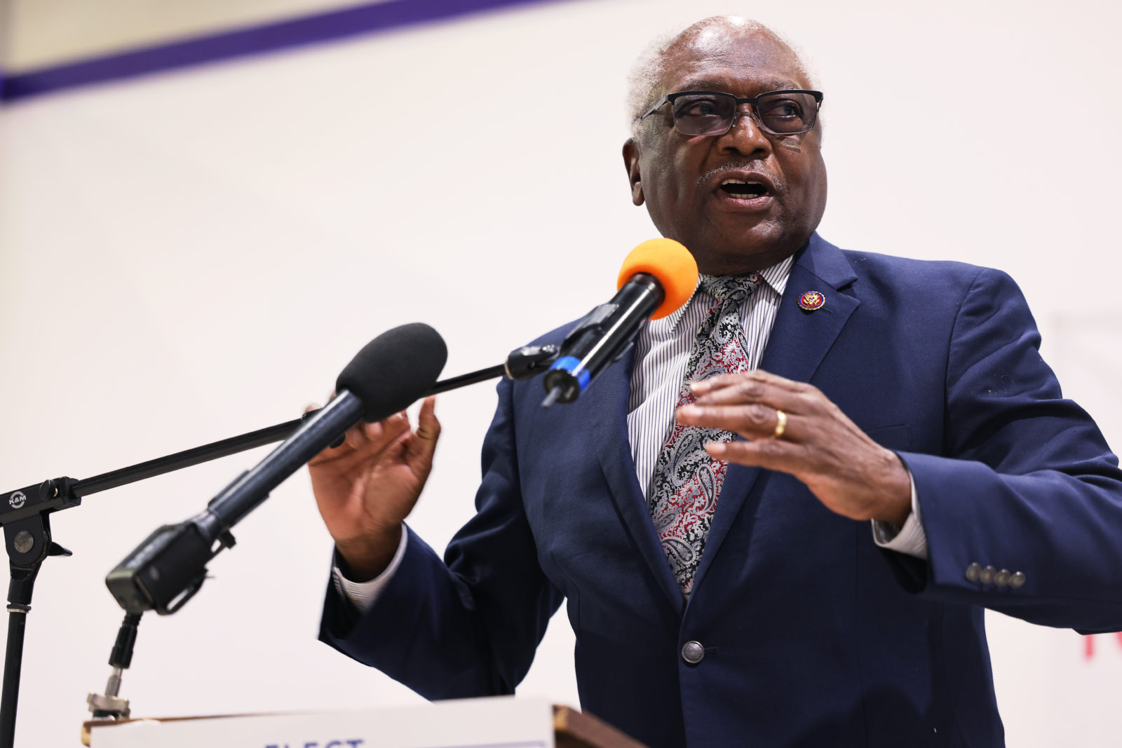 Daily Kickoff: Clyburn, Jeffries weigh in on Brown-Turner rematch + A ...