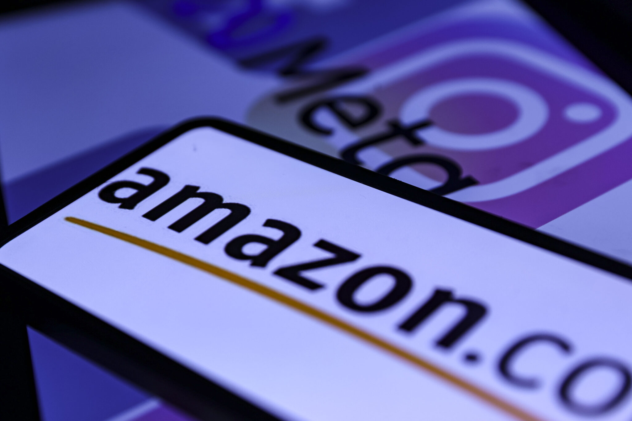 In company video, Amazon exec wears necklace with a map of Israel with ...