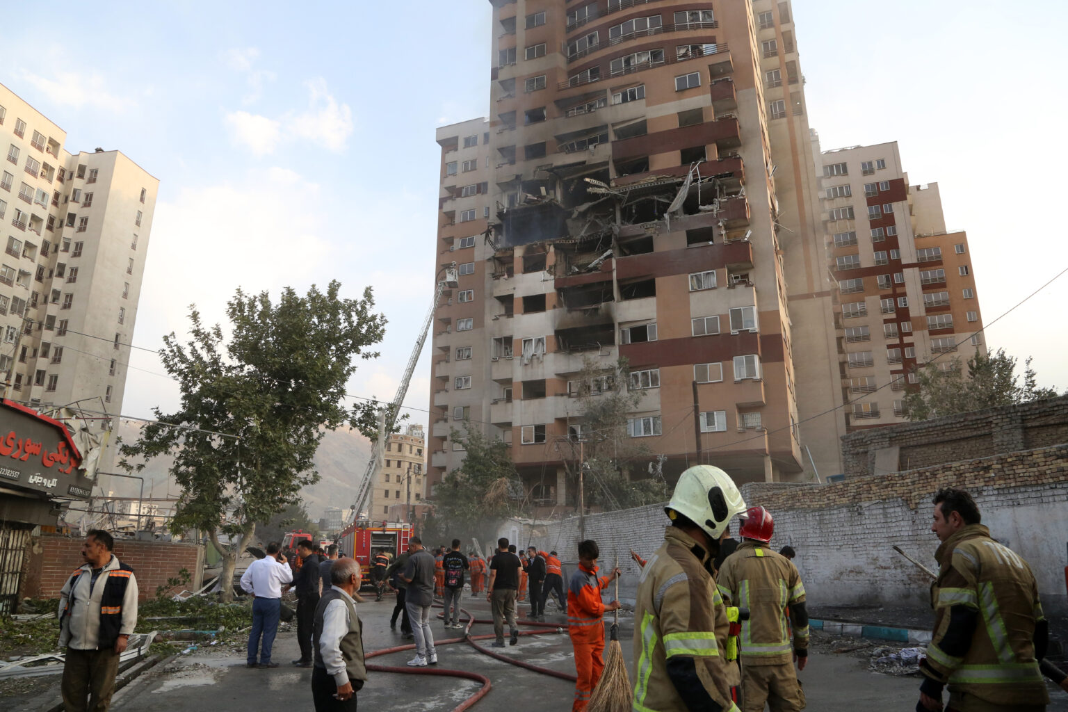 Israel carries out preemptive strikes on Iranian nuclear facilities ...